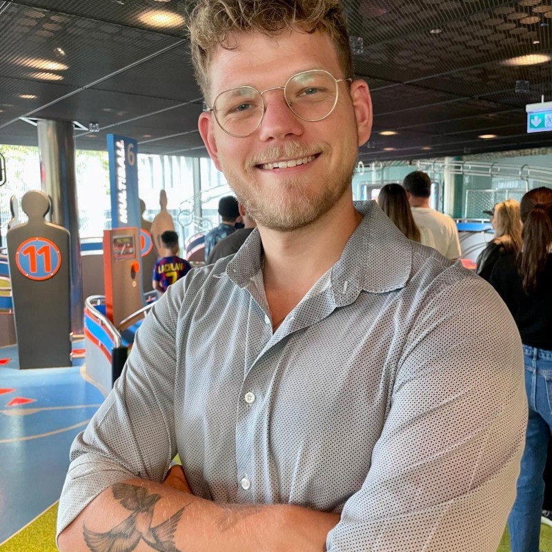 Julian - Developer, Founder, and ML Engineer Portfolio